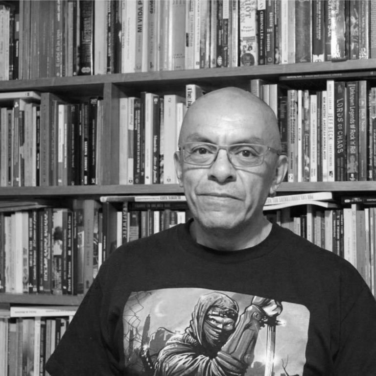 David Cortés: Detenerse a observar la vida al lado de la carretera - La ...